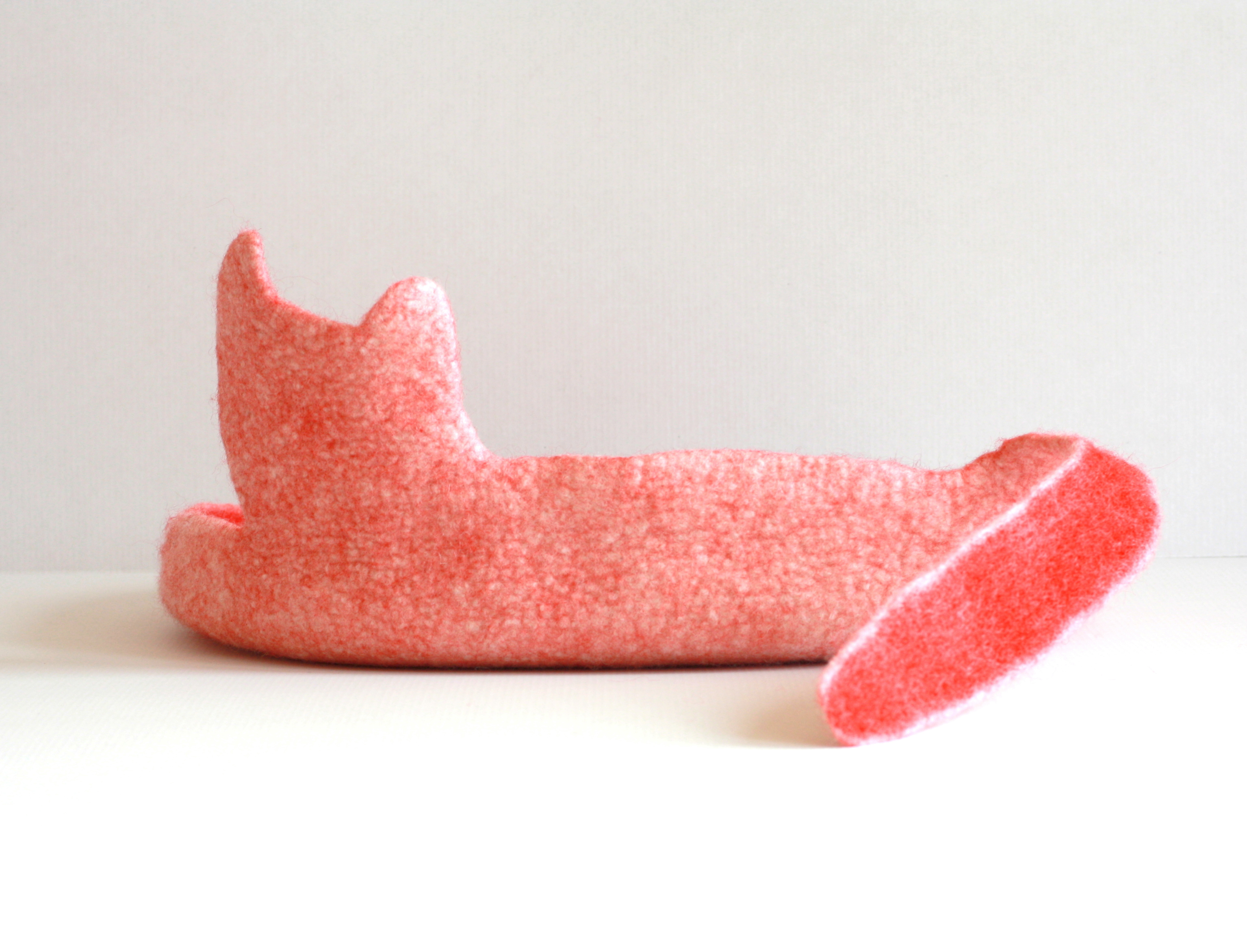 Cat Bed - Cat Cave - Cat House - Eco-friendly Handmade Felted Wool Cat ...